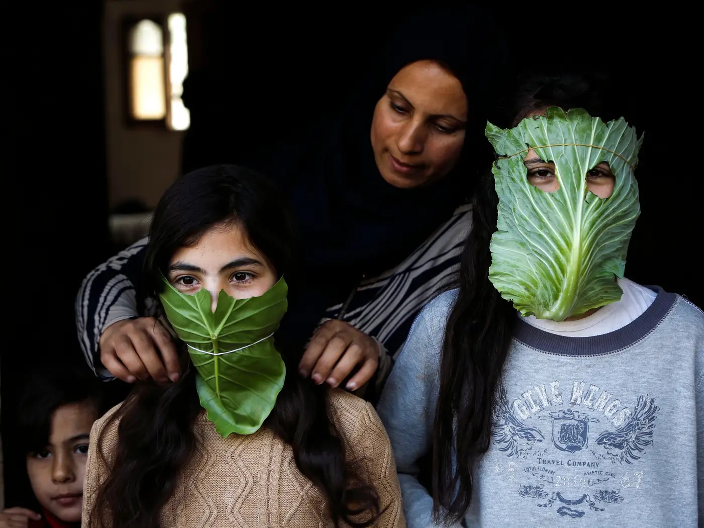 Leaf Masks – alicespringstomind